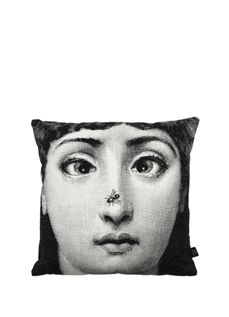 Fornasetti Siyah Beyaz Yüz Desenli Dekoratif Yastık Fornasetti Siyah Beyaz Yüz Desenli Dekoratif Yastık