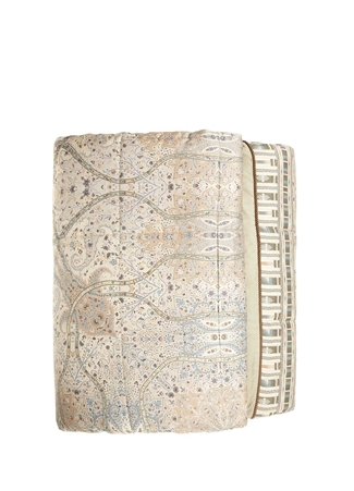 Etro Home Bej Etnik Desenli 270x270 Yatak Örtüsü Etro Home Bej Etnik Desenli 270x270 Yatak Örtüsü