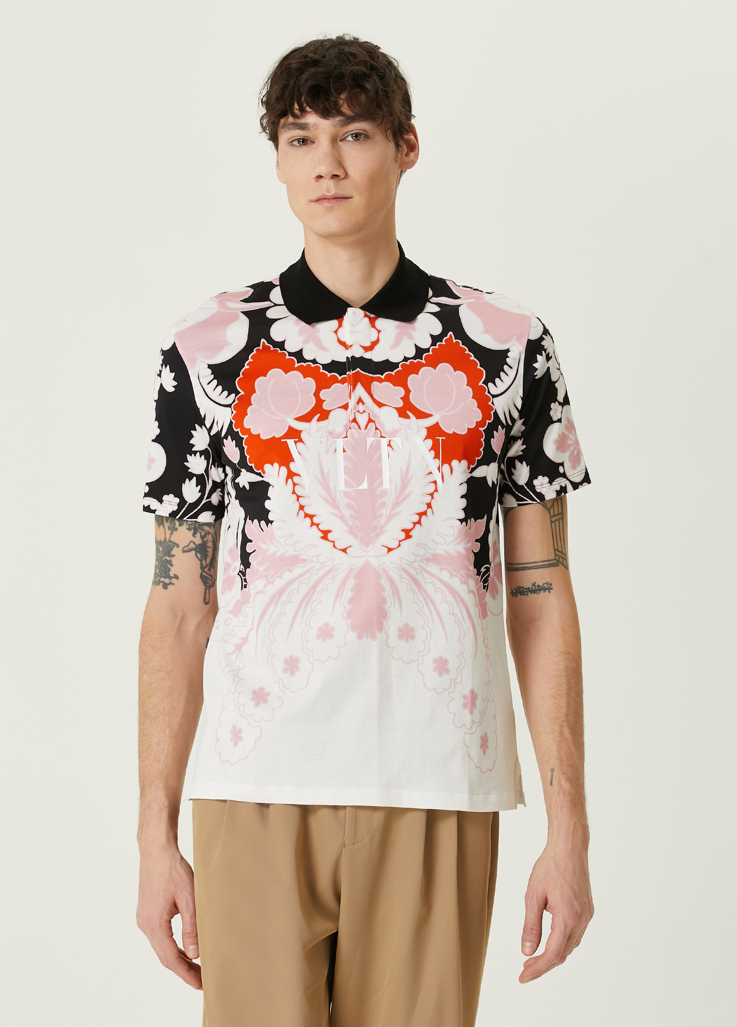 Valentino - VLTN Siyah Polo Yaka Çiçek Desenli T-shirt - Çok Renkli Siyah