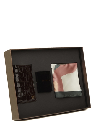 Beymen Hediye Kadın Krokodil Dokulu 3lü Seti Kahverengi EU Beymen Hediye Kadın Krokodil Dokulu 3lü Seti Kahverengi EU