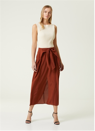 Beymen Collection Kadın Kiremit Bağcıklı Yırtmaç Detaylı Midi İpek Etek Kırmızı 40 Beymen Collection Kadın Kiremit Bağcıklı Yırtmaç Detaylı Midi İpek Etek Kırmızı 40