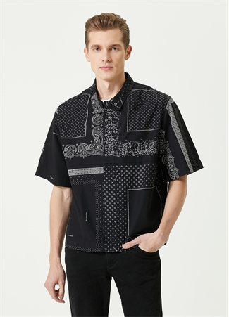 Givenchy Erkek Siyah Beyaz Etnik Desenli Logolu Gömlek 39 IT Givenchy Erkek Siyah Beyaz Etnik Desenli Logolu Gömlek 39 IT