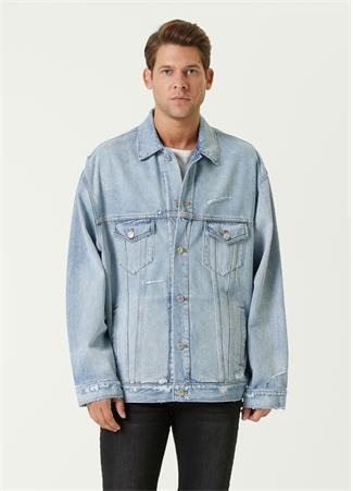 Balenciaga Erkek Mavi Yıpratmalı Logo Patchli Denim Ceket S EU Balenciaga Erkek Mavi Yıpratmalı Logo Patchli Denim Ceket S EU