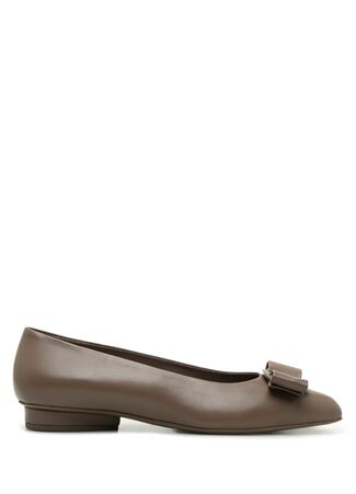 Salvatore Ferragamo Kadın Vizon Fiyonk Detaylı Deri Babet Kahverengi 36 EU