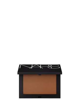 Nars Light Reflecting Pressed Sable Altın Rengi Kahverengi Nars Light Reflecting Pressed Sable Altın Rengi Kahverengi