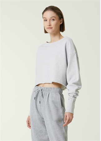 Lando Studio Kadın Gri Kayık Yaka Crop Sweatshirt EU Lando Studio Kadın Gri Kayık Yaka Crop Sweatshirt EU