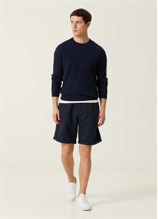 Brunello Cucinelli Erkek Lacivert Pilili Keten Şort 54 IT Brunello Cucinelli Erkek Lacivert Pilili Keten Şort 54 IT