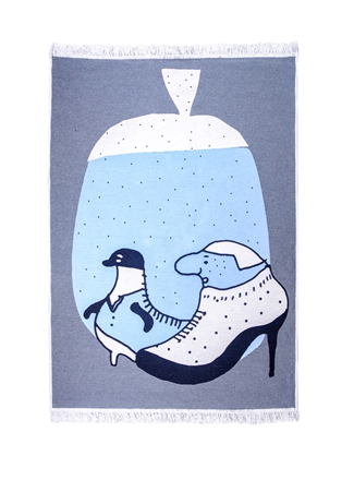 The Keep En Yakın Arkadaş Didem Çabukel Çift Taraflı Kilim Çok Renkli The Keep En Yakın Arkadaş Didem Çabukel Çift Taraflı Kilim Çok Renkli