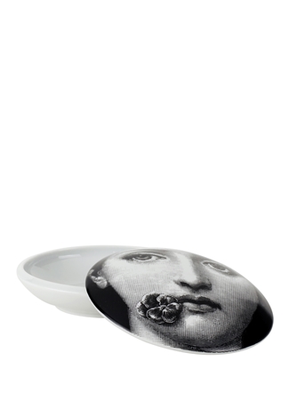 Fornasetti Siyah Beyaz Porselen Dekoratif Kutu Fornasetti Siyah Beyaz Porselen Dekoratif Kutu