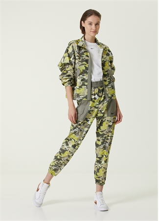 Nike Kadın NSW Yeşil Kamuflaj Desenli Jogger Pantolon S EU Nike Kadın NSW Yeşil Kamuflaj Desenli Jogger Pantolon S EU