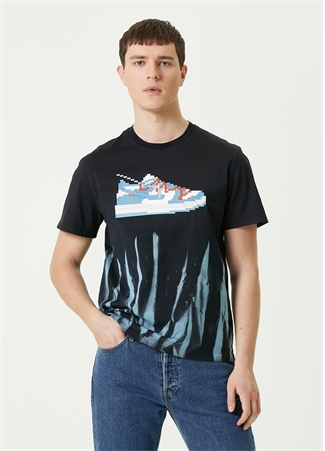 8-Bit by Mhrs Erkek Dunk Blue Siyah Figür Detaylı T-shirt Mavi XS EU 8-Bit by Mhrs Erkek Dunk Blue Siyah Figür Detaylı T-shirt Mavi XS EU