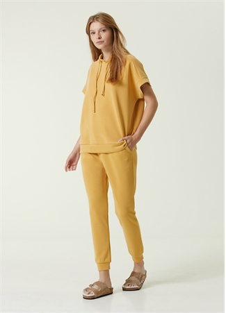 Network Kadın Slim Fit Sarı Beli Kordonlu Jogger Eşofman Altı S EU Network Kadın Slim Fit Sarı Beli Kordonlu Jogger Eşofman Altı S EU