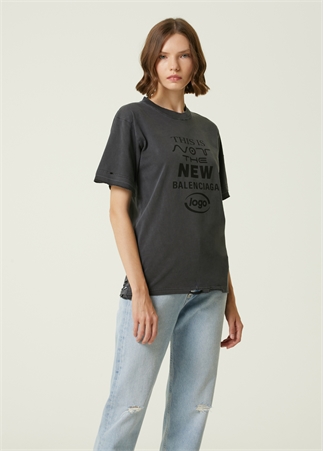 Balenciaga Kadın Füme Logolu Yıpratmalı T-shirt Siyah S EU Balenciaga Kadın Füme Logolu Yıpratmalı T-shirt Siyah S EU