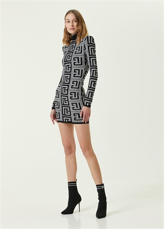 Balmain Kadın Siyah Beyaz Dik Yaka Logolu Mini Elbise 36 FR Balmain Kadın Siyah Beyaz Dik Yaka Logolu Mini Elbise 36 FR