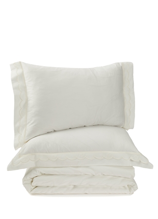 Blumarine Home Beyaz Çift Kişilik Nevresim Takımı Bej Blumarine Home Beyaz Çift Kişilik Nevresim Takımı Bej