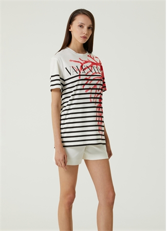 Valentino Kadın Beyaz Mercan Desenli Logolu T-shirt Kırmızı XS EU Valentino Kadın Beyaz Mercan Desenli Logolu T-shirt Kırmızı XS EU