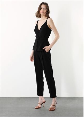 Network Kadın Slim Fit Siyah V Yaka Askılı Bluz S EU