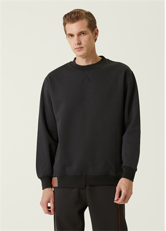 Urban Theory Siyah Asimetrik Kesim Detaylı Sweatshirt M EU Urban Theory Siyah Asimetrik Kesim Detaylı Sweatshirt M EU
