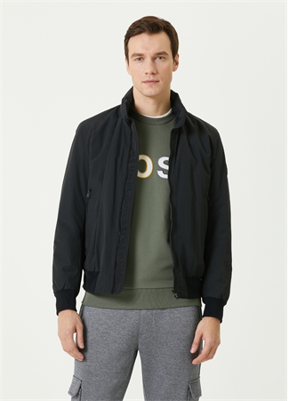 Boss Erkek Regular Fit Siyah Kapüşonlu Mont 52 IT Boss Erkek Regular Fit Siyah Kapüşonlu Mont 52 IT