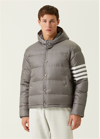 Thom Browne Erkek Gri Kapüşonlu Kapitoneli Mont 2 US Thom Browne Erkek Gri Kapüşonlu Kapitoneli Mont 2 US