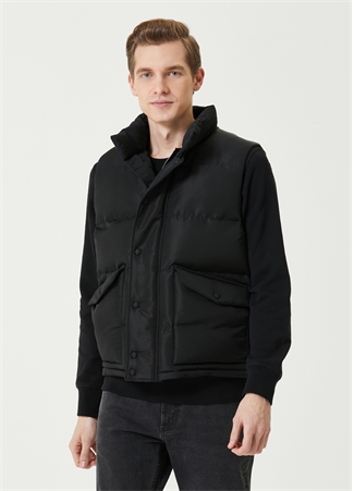 Alexander McQueen Erkek Siyah Dik Yaka Logolu Puff Yelek 52 IT Alexander McQueen Erkek Siyah Dik Yaka Logolu Puff Yelek 52 IT