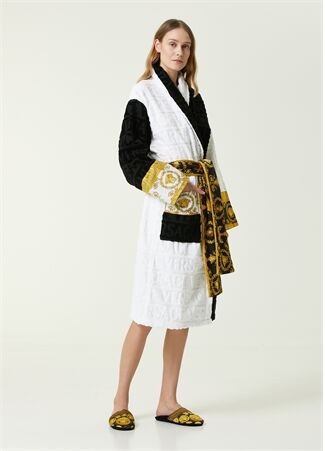 Versace Siyah Beyaz Medusa Detaylı Bornoz Versace Siyah Beyaz Medusa Detaylı Bornoz