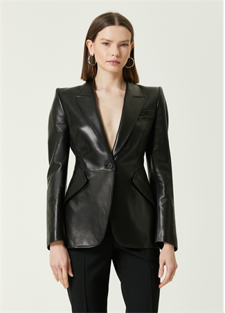 Alexander McQueen Kadın Siyah Tek Düğmeli Deri Ceket 40 IT Alexander McQueen Kadın Siyah Tek Düğmeli Deri Ceket 40 IT