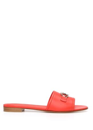 Salvatore Ferragamo Kadın Kırmızı Deri Terlik 0 US