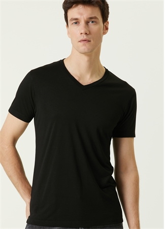 Tom Ford Erkek Siyah V Yaka Basic T-shirt 54 IT Tom Ford Erkek Siyah V Yaka Basic T-shirt 54 IT