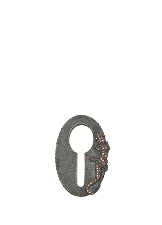 AIDA Erkek Misaro Yılan İşlemeli Okside Gümüş Rengi Kolye Ucu EU AIDA Erkek Misaro Yılan İşlemeli Okside Gümüş Rengi Kolye Ucu EU