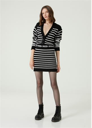Red Valentino Kadın siyah Beyaz Logo Jakarlı Mini Triko Etek Siyah S EU Red Valentino Kadın siyah Beyaz Logo Jakarlı Mini Triko Etek Siyah S EU