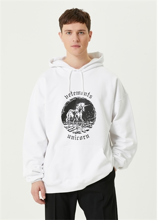 VETEMENTS Erkek Beyaz Kapüşonlu Baskılı Sweatshirt S EU VETEMENTS Erkek Beyaz Kapüşonlu Baskılı Sweatshirt S EU