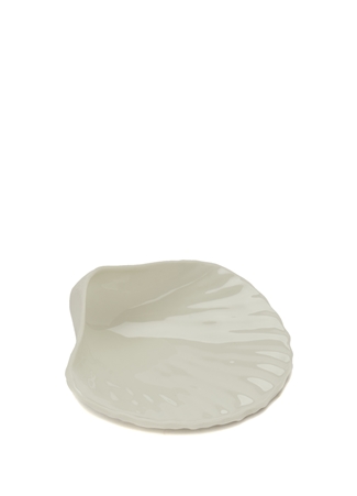Coral&Co. Studio İstiridye Formlu Porselen Tabak Beyaz Coral&Co. Studio İstiridye Formlu Porselen Tabak Beyaz