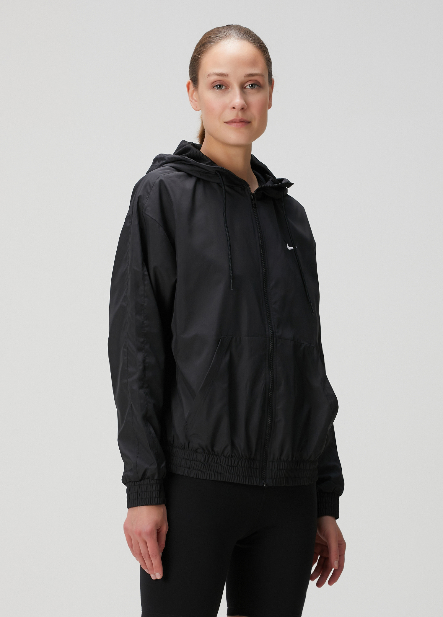 Nike Siyah-Gümüş Kadın Classic Wovens Siyah Ceket 1731776 | Beymen