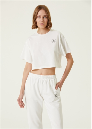 Dahlia Bianca Kadın Beyaz Bisiklet Yaka Crop T-shirt L EU Dahlia Bianca Kadın Beyaz Bisiklet Yaka Crop T-shirt L EU