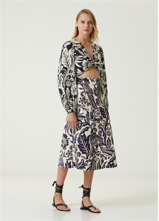 Johanna Ortiz Kadın Lacivert Beyaz Çiçekli Midi Etek 2 US Johanna Ortiz Kadın Lacivert Beyaz Çiçekli Midi Etek 2 US