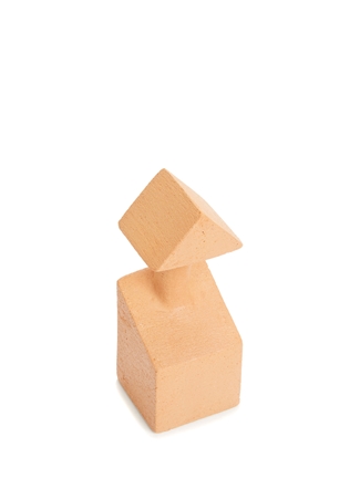 GARDECO The Muses Small Geometrik Formlu Seramik Obje Kahverengi GARDECO The Muses Small Geometrik Formlu Seramik Obje Kahverengi
