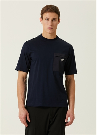 Prada Erkek Lacivert Garnili Cepli Logolu T-shirt M EU Prada Erkek Lacivert Garnili Cepli Logolu T-shirt M EU