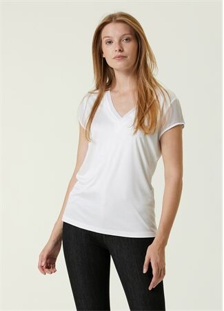 Network Kadın Slim Fit Beyaz V Yaka Basic T-shirt S EU
