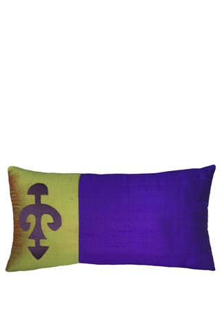 Atölye11 Colorblocked Eli Belinde Motifli İpek Yastık Çok Renkli