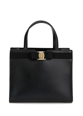 Salvatore Ferragamo Kadın Siyah Logo Detaylı Deri Çanta EU