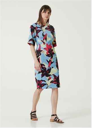 Dries Van Noten Kadın Mavi Kayık Yaka Çiçekli Midi Elbise 38 FR Dries Van Noten Kadın Mavi Kayık Yaka Çiçekli Midi Elbise 38 FR