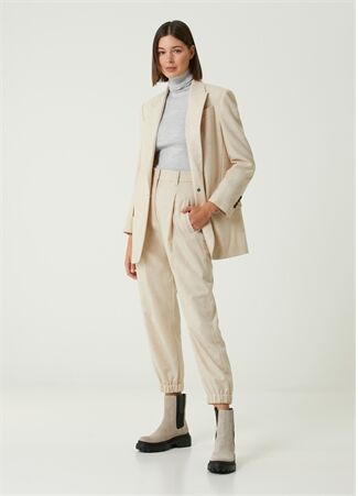 Brunello Cucinelli Kadın Bej Pilili Yün Pantolon 38 IT