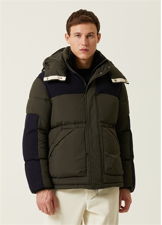 Emporio Armani Erkek Haki Kapüşonlu Puff Kaban Yeşil 50 IT Emporio Armani Erkek Haki Kapüşonlu Puff Kaban Yeşil 50 IT