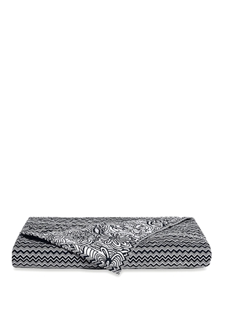Missoni Home Siyah Beyaz Çiçek Desenli 260x270 cm Yatak Örtüsü Missoni Home Siyah Beyaz Çiçek Desenli 260x270 cm Yatak Örtüsü
