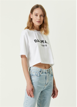 Balmain Kadın Beyaz Bisiklet Yaka Logolu Crop T-shirt XS EU Balmain Kadın Beyaz Bisiklet Yaka Logolu Crop T-shirt XS EU