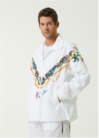 Versace Erkek Beyaz Dik Yaka Desenli Logolu Mont 50 IT Versace Erkek Beyaz Dik Yaka Desenli Logolu Mont 50 IT