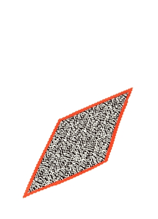 Beymen Hediye Kadın Siyah Beyaz Desenli Pilili Fular EU