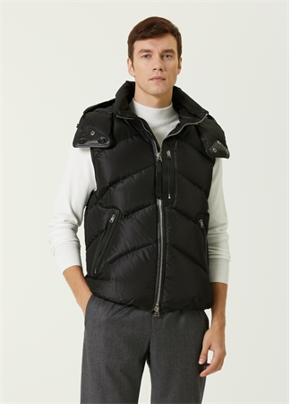 Tom Ford Erkek Siyah Kapüşonlu İpek Dış Yelek 52 IT Tom Ford Erkek Siyah Kapüşonlu İpek Dış Yelek 52 IT