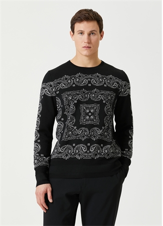 Givenchy Erkek Siyah Beyaz Etnik Desen Jakarlı İpek Kazak S EU Givenchy Erkek Siyah Beyaz Etnik Desen Jakarlı İpek Kazak S EU